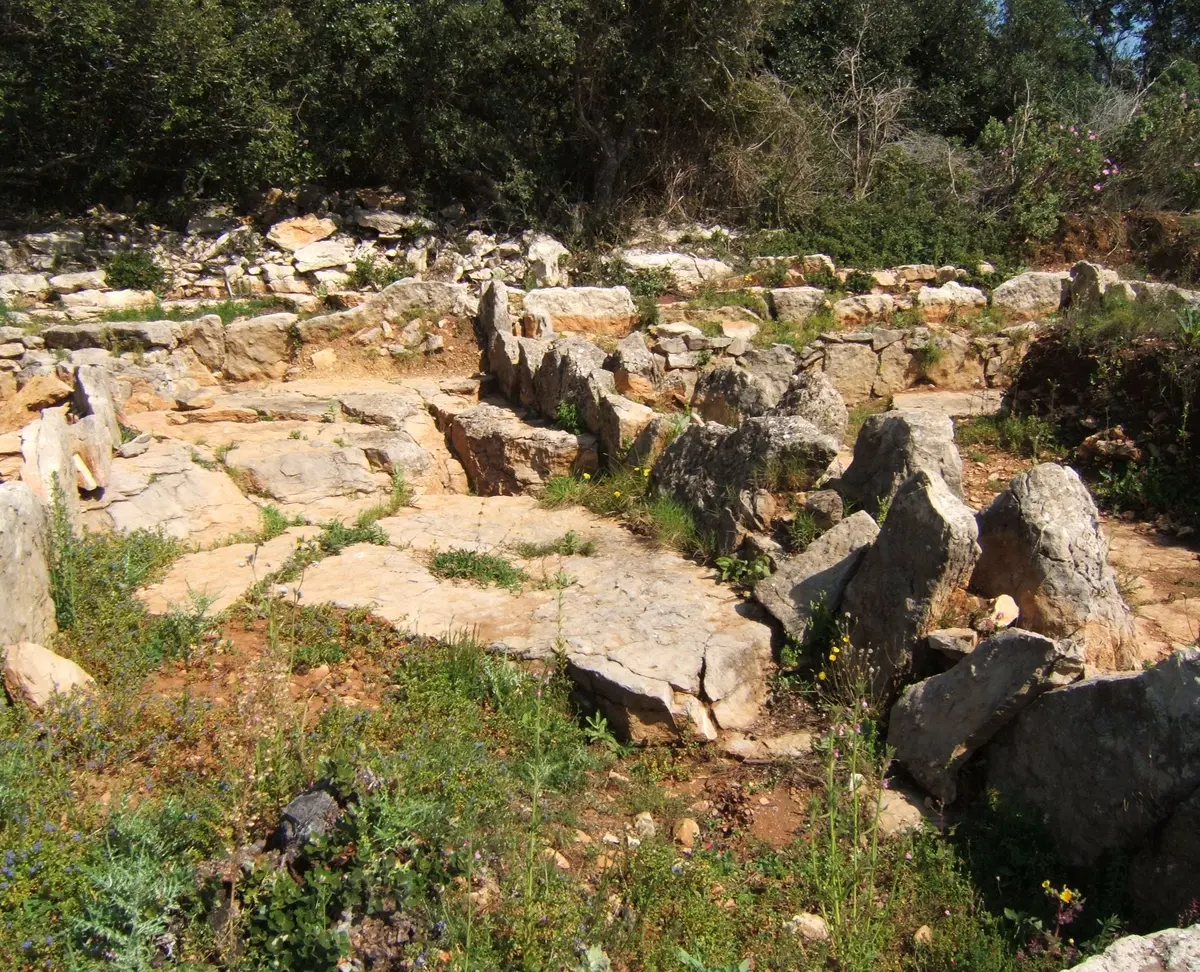 L’Oppidum du Castellas (Solliès-Toucas) | Provence-Alpes-Côte d'Azur ...