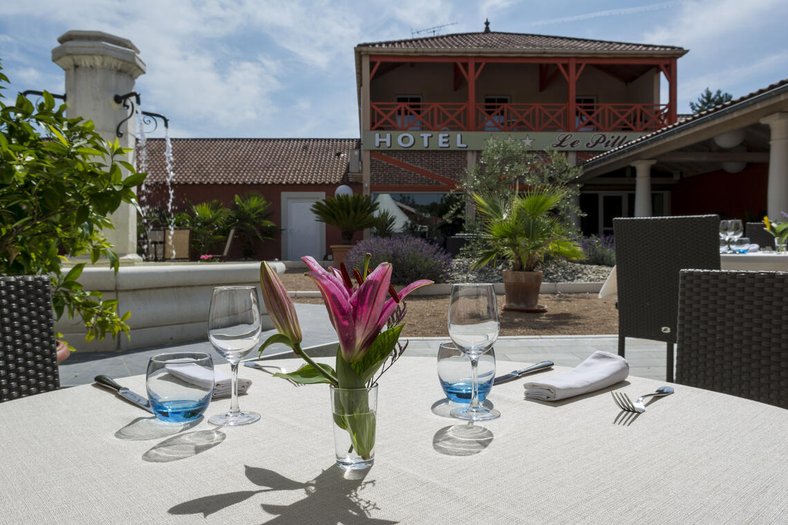 Restaurant de La Toque Rose (Malafretaz) | Bourg-en-Bresse destinations ...