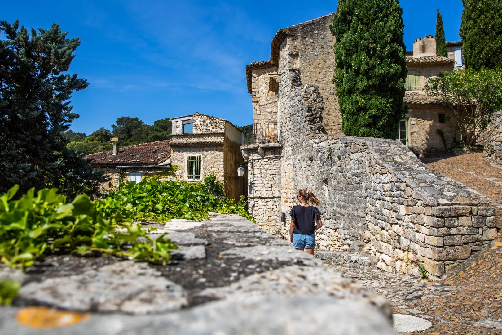 La Roque sur Cèze, village classé “Plus Beaux Villages de France” (La ...