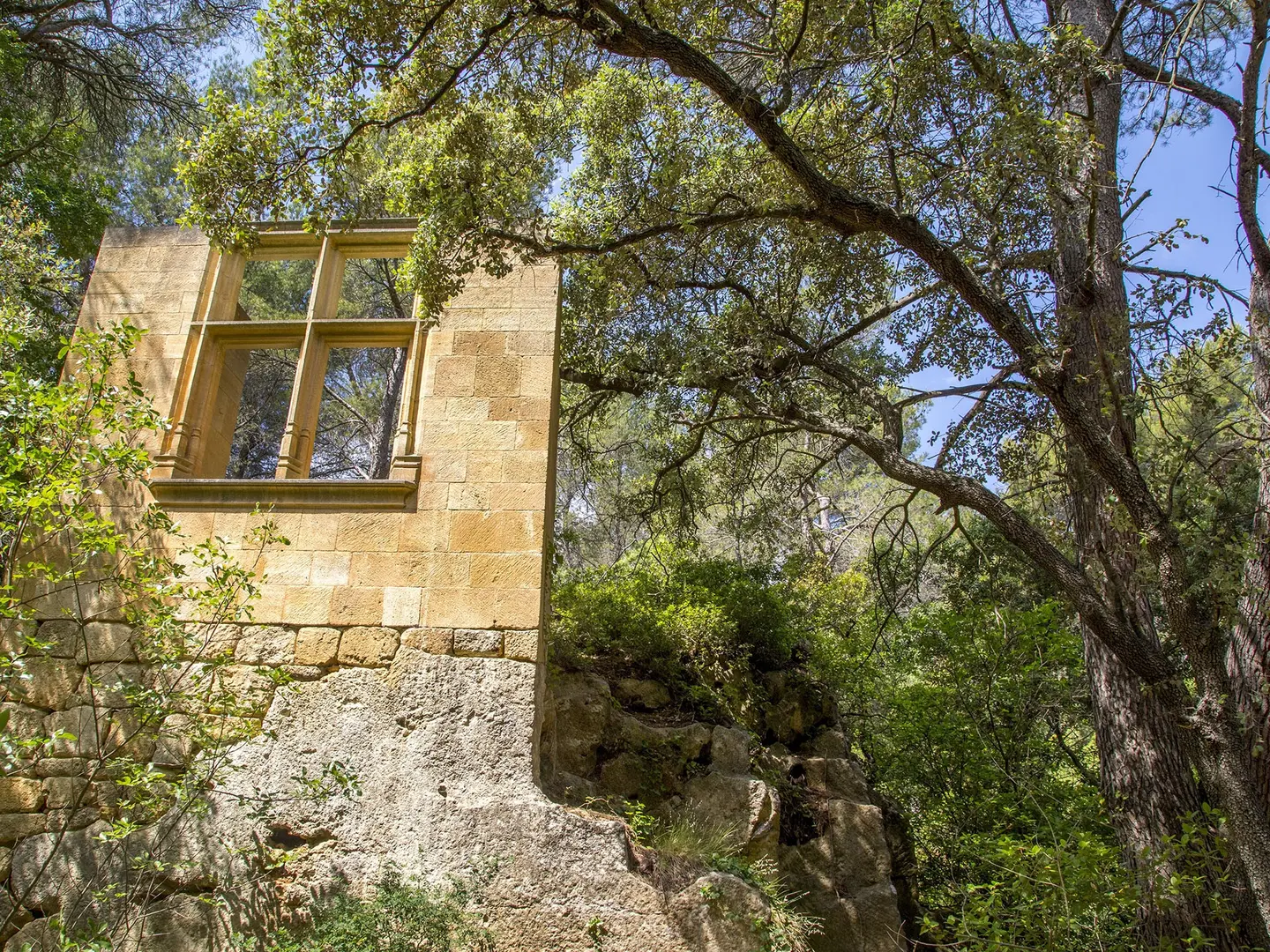 The Bibemus Quarries (Aix-en-Provence) | Provence-Alpes-Côte d'Azur Tourism
