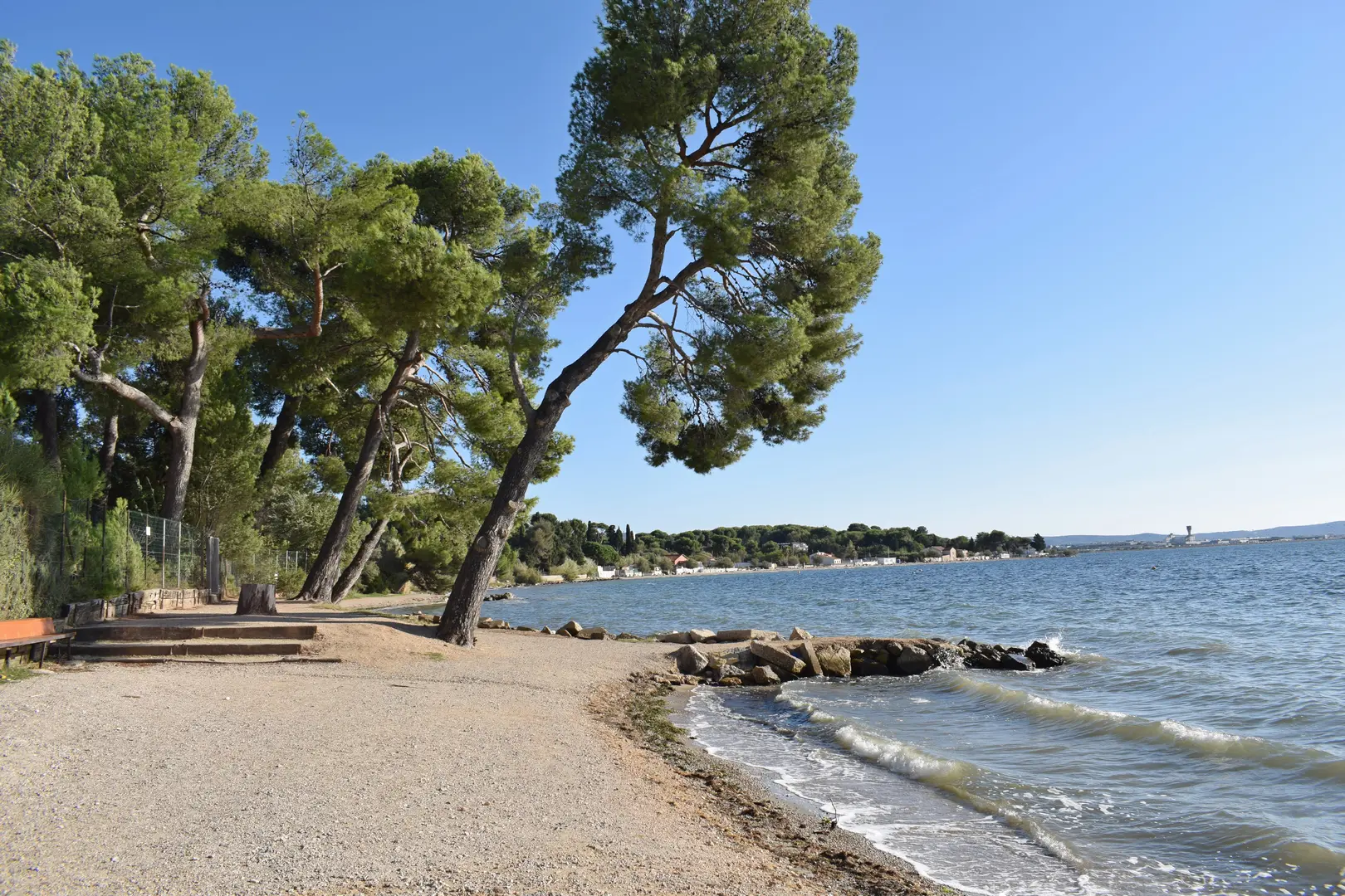 Vitrolles Tourisme Point Info (Vitrolles) | Provence-Alpes-Côte d'Azur ...