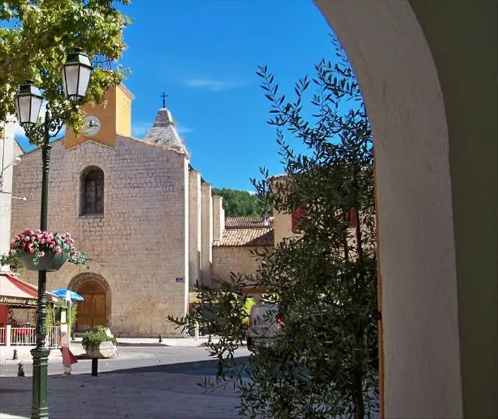 Eglise Saint Pierre de Salernes (Salernes) | Provence-Alpes-Côte d'Azur ...