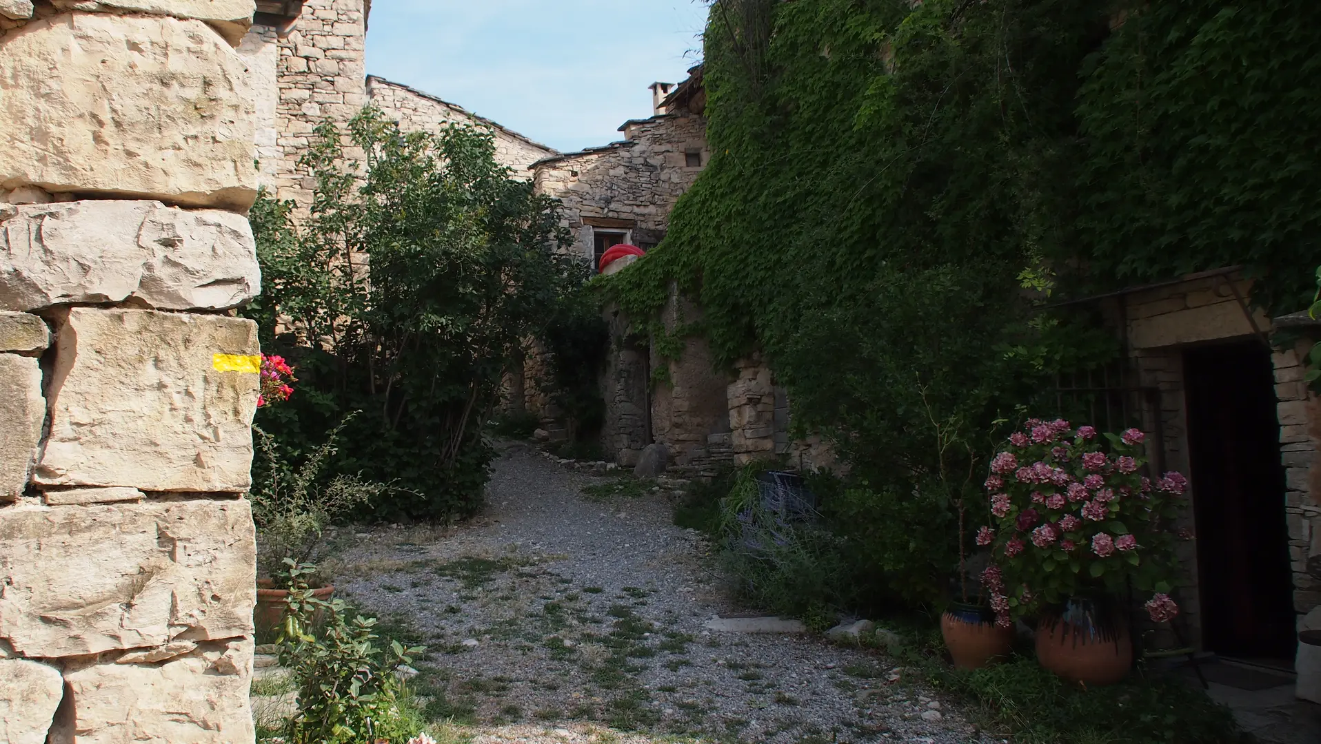 Village de Revest-Saint-Martin (Revest-Saint-Martin) | Provence-Alpes ...
