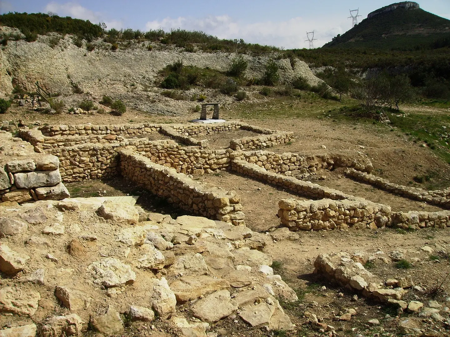 Oppidum de Roquepertuse (Velaux) | Provence-Alpes-Côte d'Azur Tourism