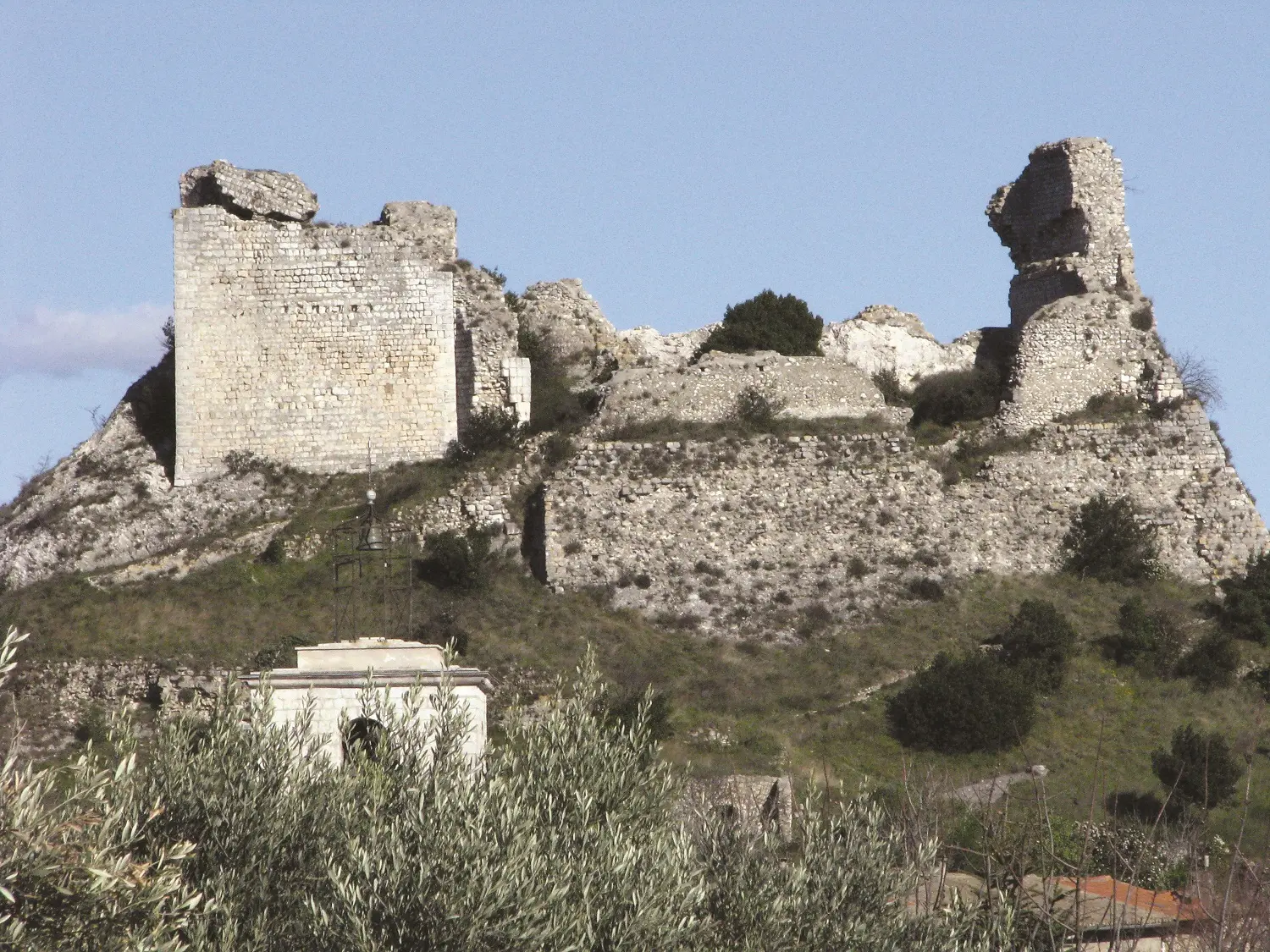 Castle of the Duke of Guise (Orgon) | Provence-Alpes-Côte d'Azur Tourism