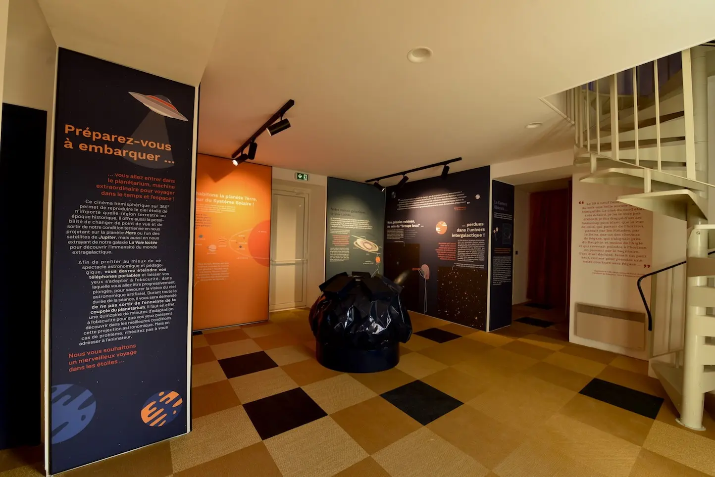 SÉANCES AU PLANÉTARIUM À LA CHAPELLE AUX LYS (Terval) | Office de ...