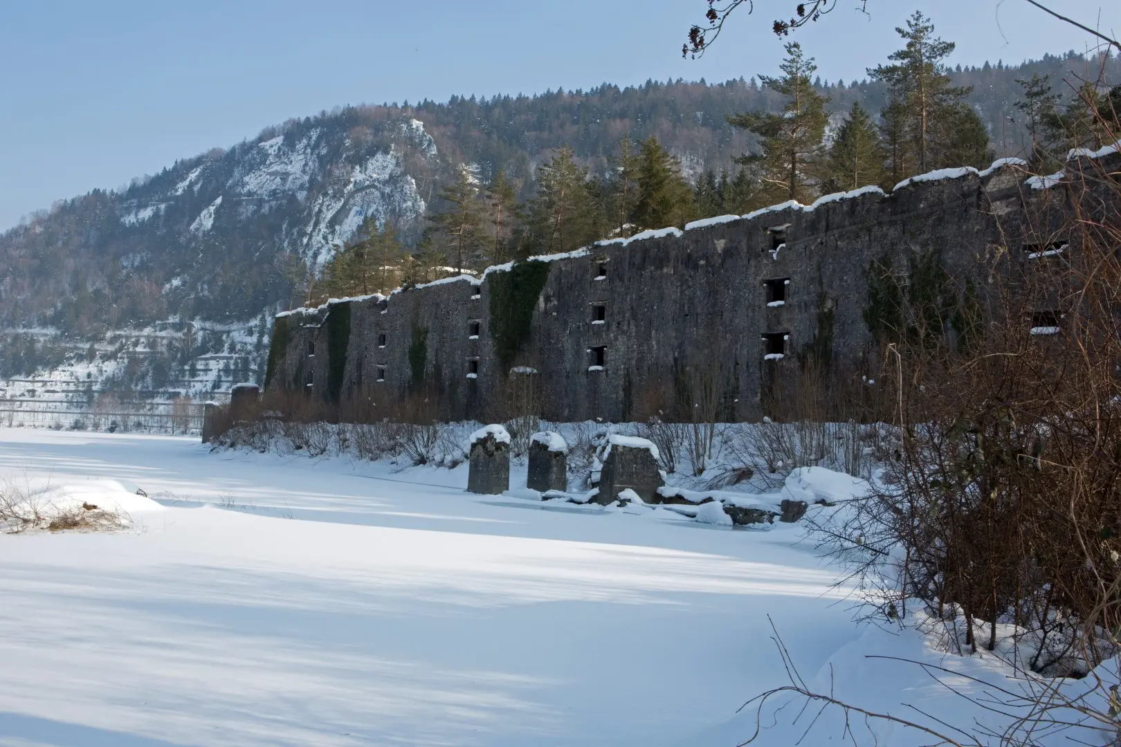 Visite insolite des Glacières de Sylans (Les Neyrolles) | ADT Ain