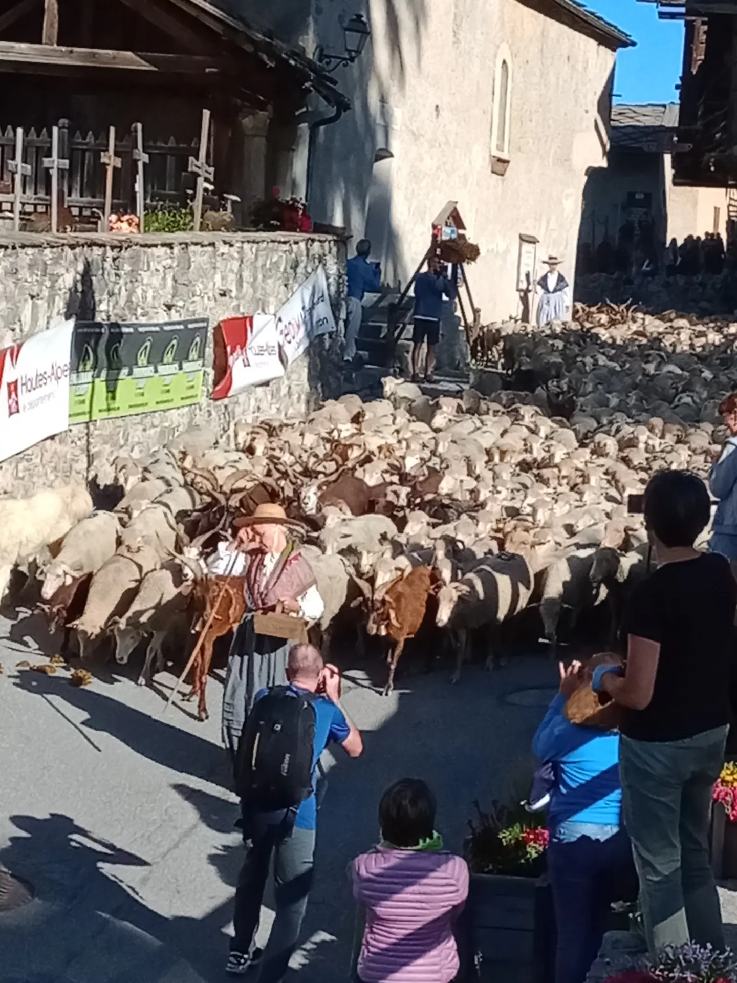 Traditions of the Escartouns (Saint-Véran) | Provence-Alpes-Côte d'Azur ...