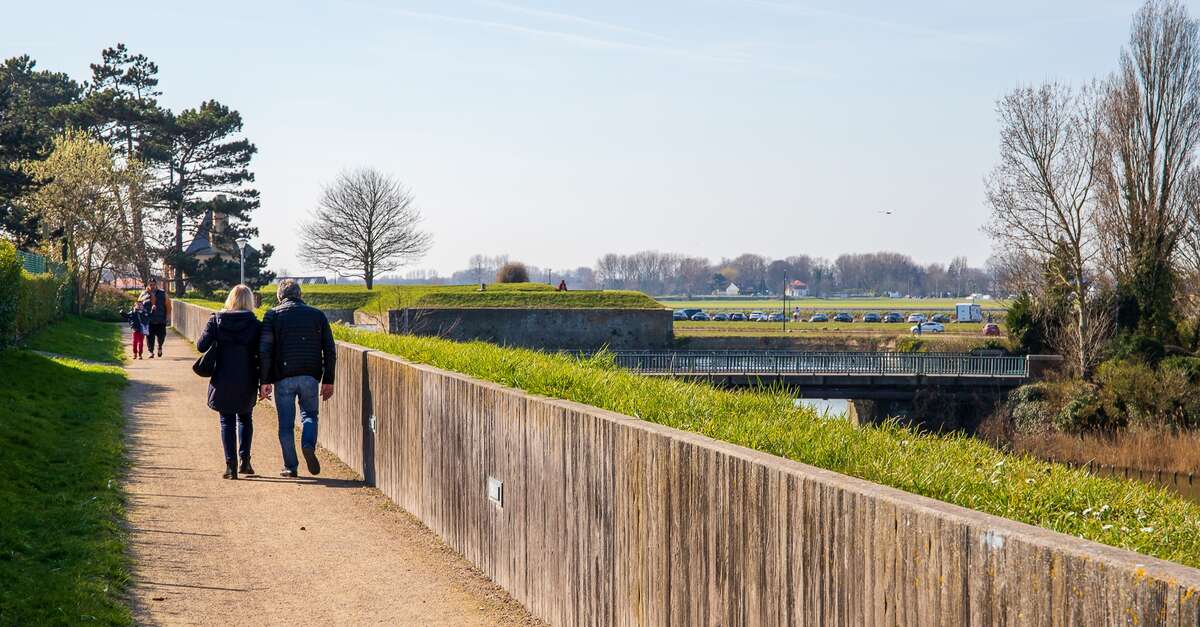 Visite Guidée Pedestre : De la Défense à la Détente (Gravelines ...