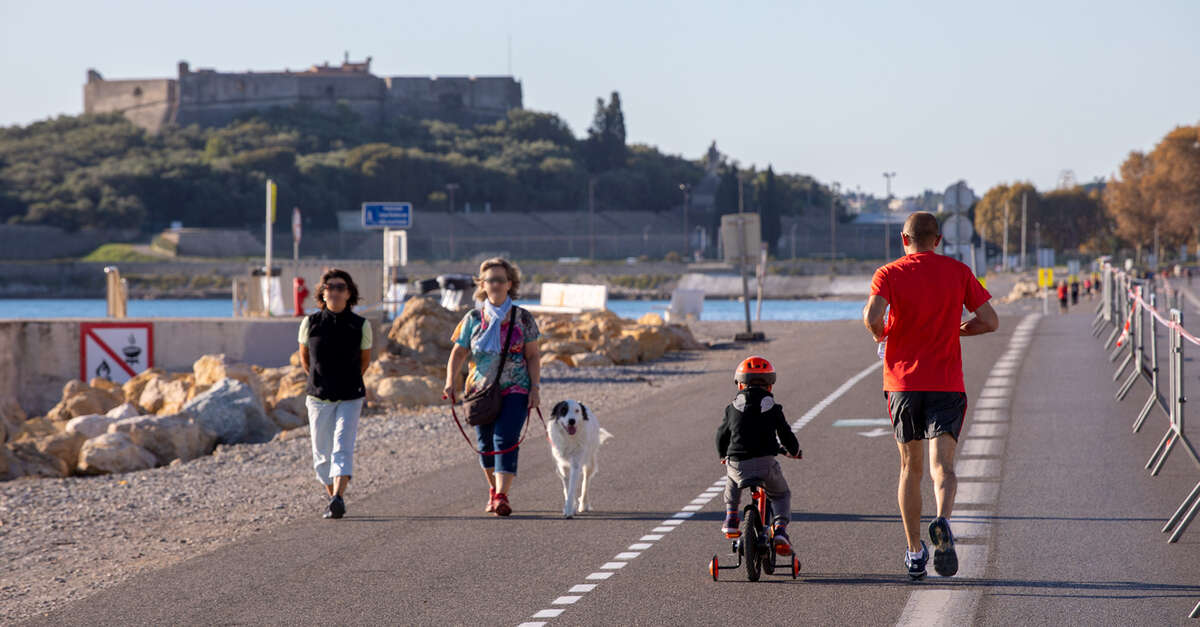 Antibes et sa région en vélo - Antibes | Site officiel de l'Office de ...