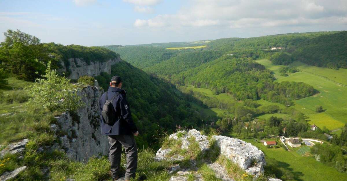 Circuit n° 1 Le Tour de la Vallée du Rhoin (Bouilland) | Toerisme in ...