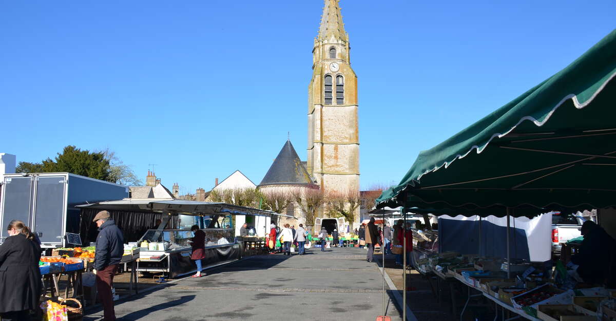 Marché de Cloyes-sur-le-Loir - Cloyes-les-Trois-Rivières | Grand ...