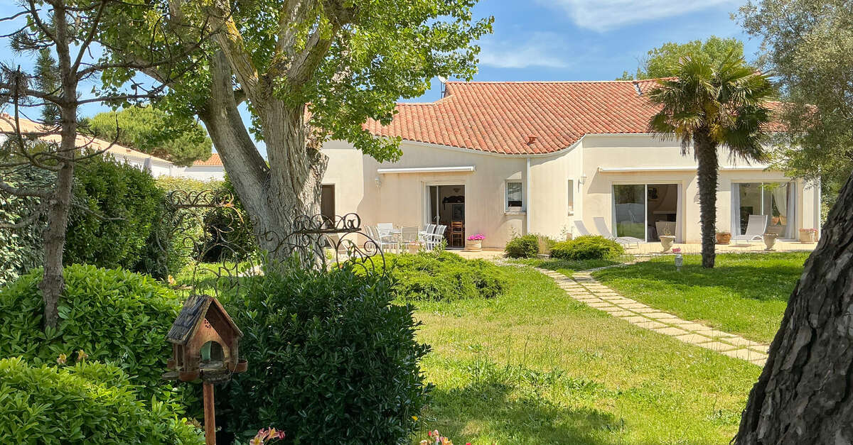 LA VILLA DU GAPIA BY NUITS OCÉANES - REF. 1004 - La Tranche-sur-Mer ...