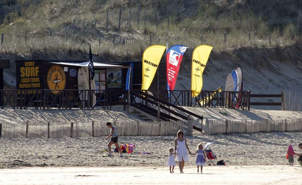 FREESURF-SCHOOL - La Tranche-sur-Mer | Office de Tourisme de La Tranche ...