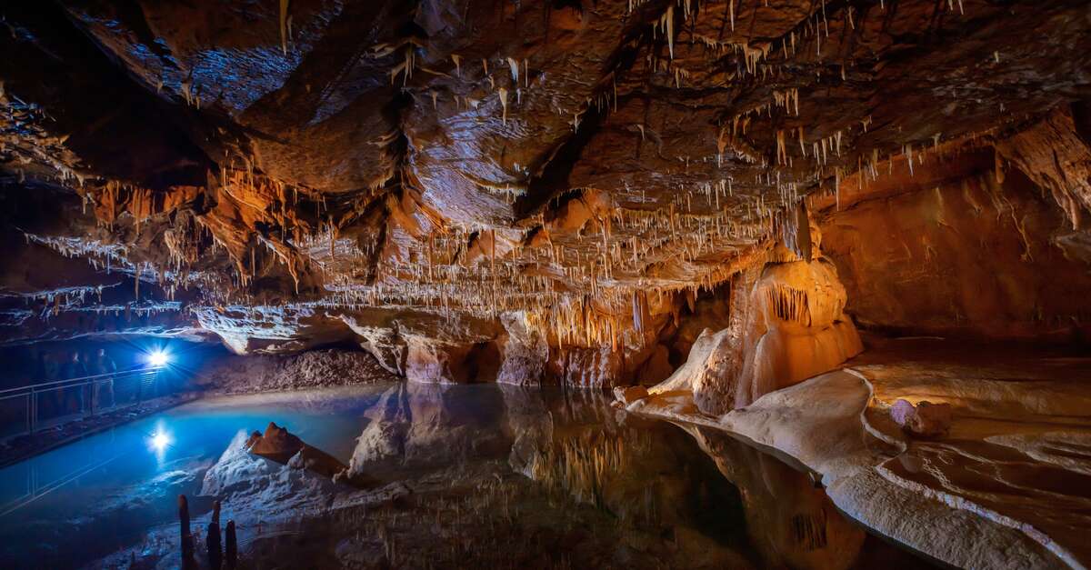 Grottes de Lacave (Lacave) | Vallée de la Dordogne Tourisme ...