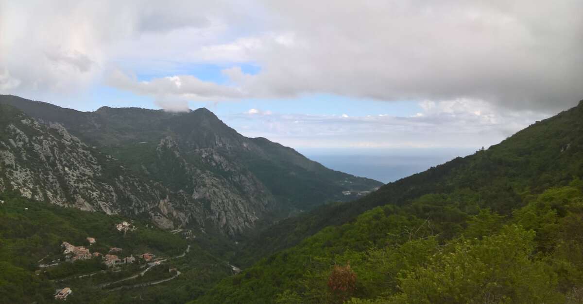 Randonnée pédestre du Col de Castillon à Sainte-Agnès (Castillon ...