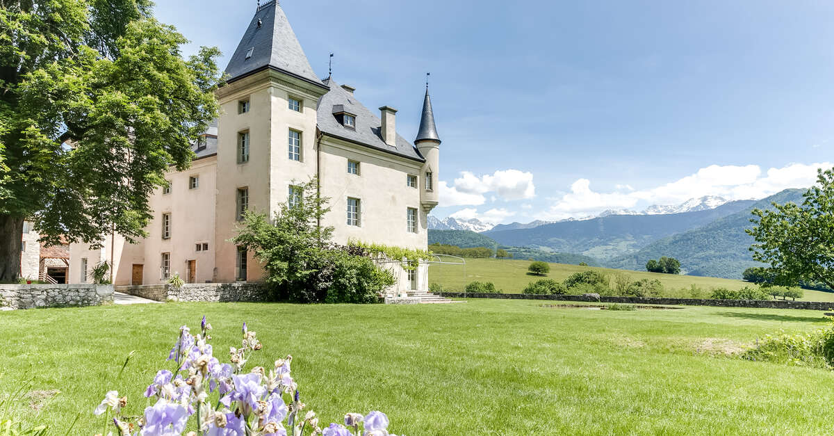 Château du Montalieu (Saint-Vincent-de-Mercuze) | Destination Belledonne