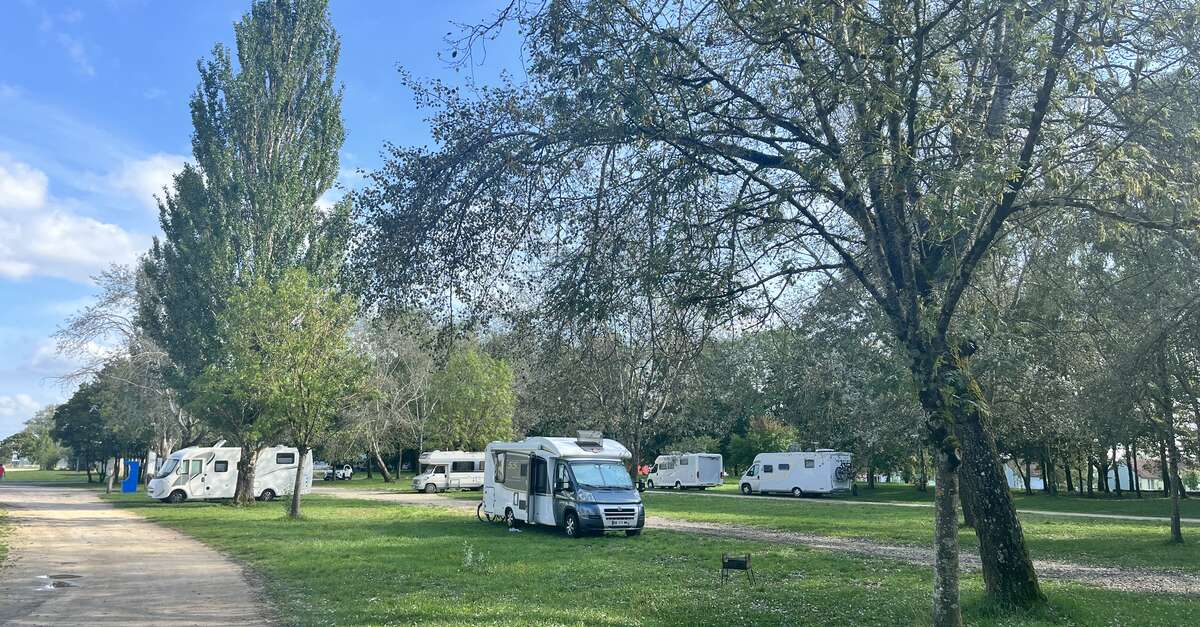AIRE DE STATIONNEMENT CAMPING-CAR DU LAC DE MADINE – HEUDICOURT ...