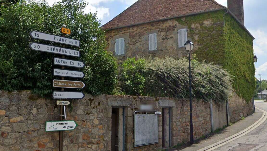 Mainsat : Toilettes publiques et point d’eau potable (Mainsat ...