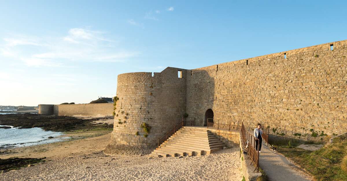 Découvrez les trésors de Port-Louis / Circuit n°2 (Port-Louis ...