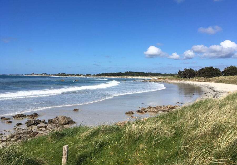 Plage Enez Glaz (Plougoulm) | Brittany tourism