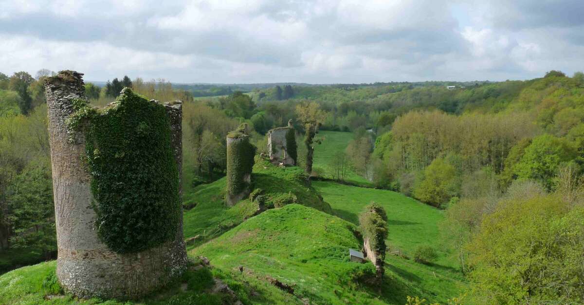 Les Ruines du Château de Malval (Linard) | Tourisme Creuse Limousin