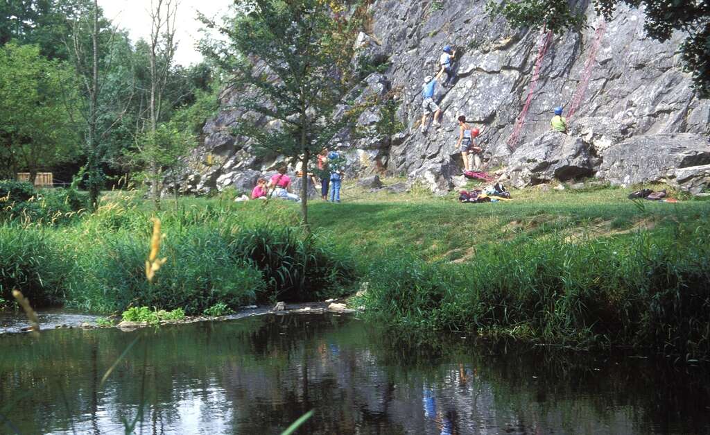INITIATION À L’ESCALADE (Thorigné-en-Charnie) | Portail du tourisme du ...