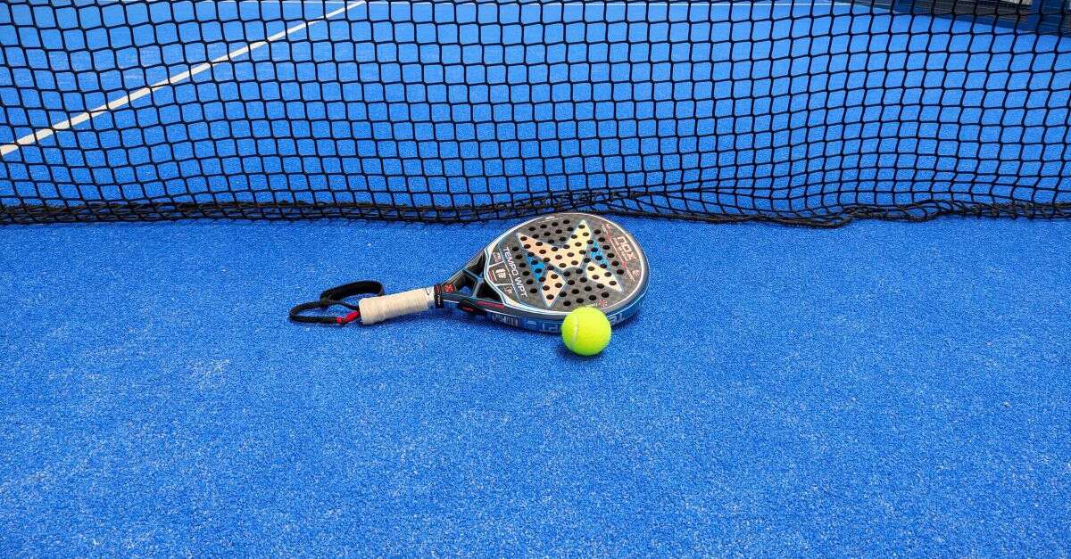 Padel arena (Isneauville)