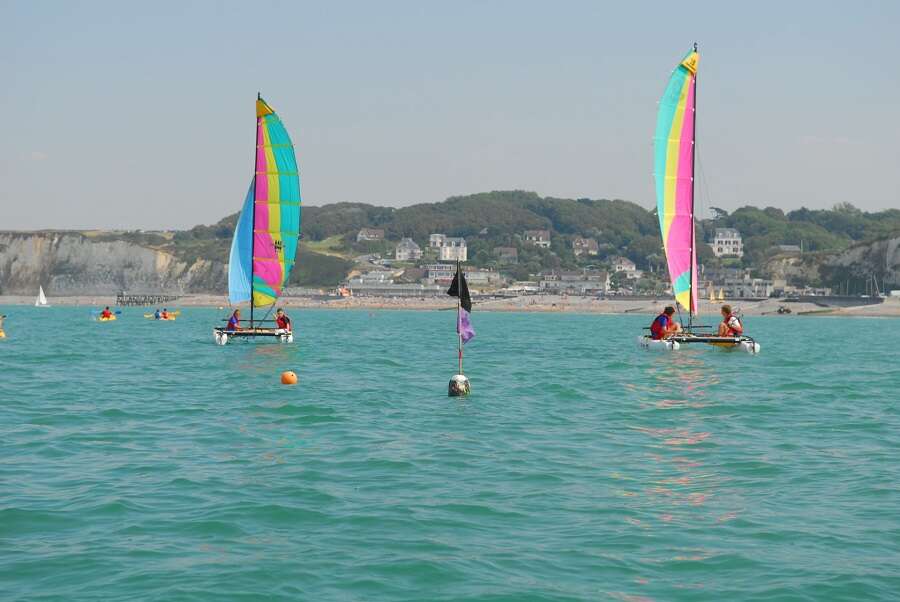 Catamaran 14″ – Stage (Veules-les-Roses) | La Normandie Impressionnante ...