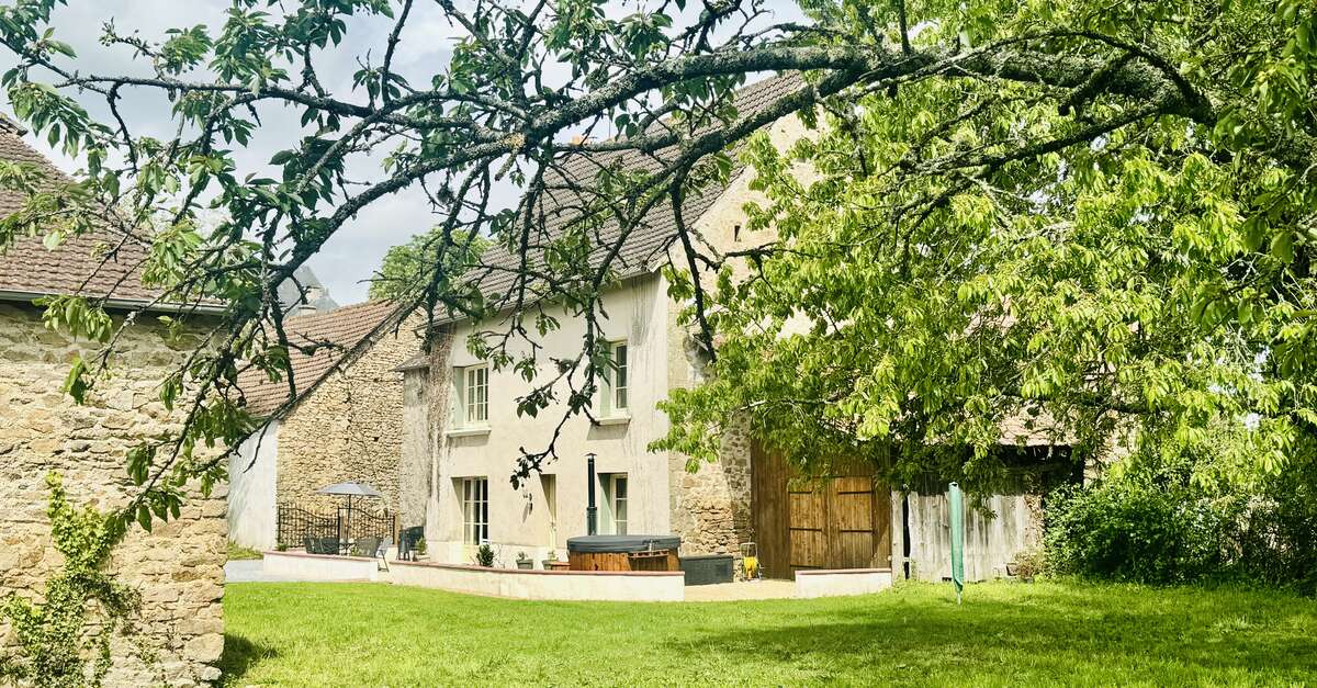 Les Trois cheminées (Fromental) | Limousin - Nouveaux Horizons