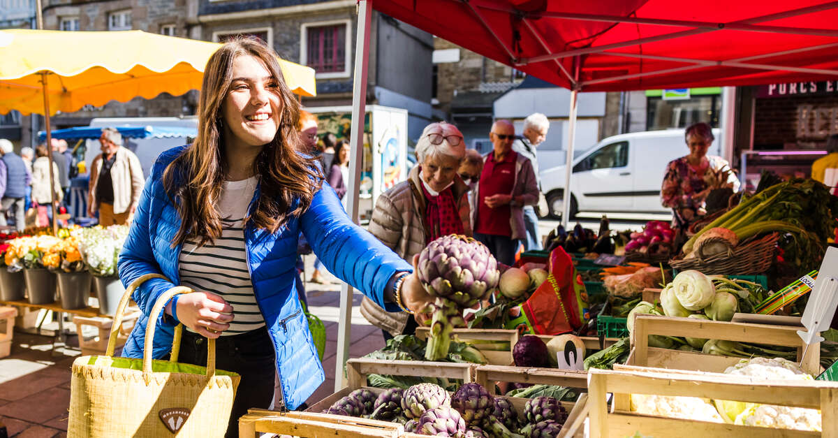 Marché de Lannion (Lannion) | Office de Tourisme de la Côte de Granit Rose