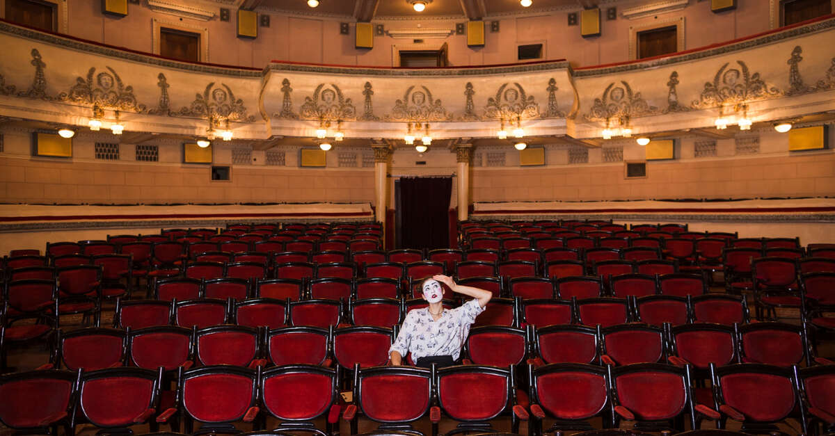 Théâtre – Le musée Bombana de Kokologo (Pont-l’Abbé) | Destination Pays ...