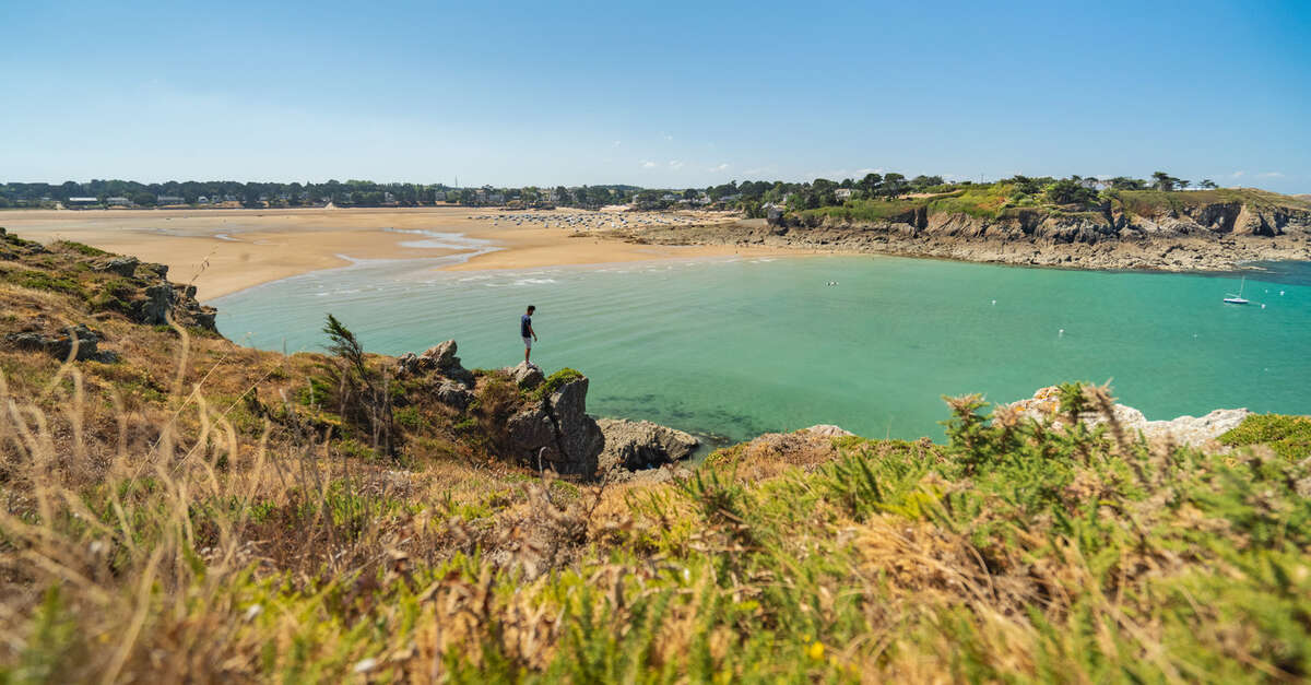 GR®34, l’emblématique sentier des douaniers du Mont-Saint-Michel à ...