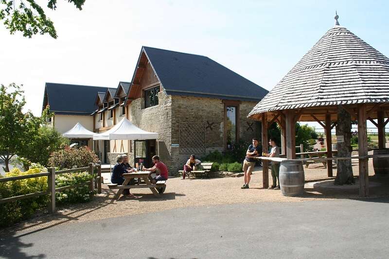 La Ferme des Cara-Meuh ! (Vains) | Saint-Malo - Baie du Mont-Saint ...
