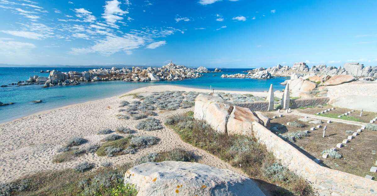 PLAGES DE L’ÎLE LAVEZZU (Bonifacio) | Bonifacio, Corsica del Sud e ...
