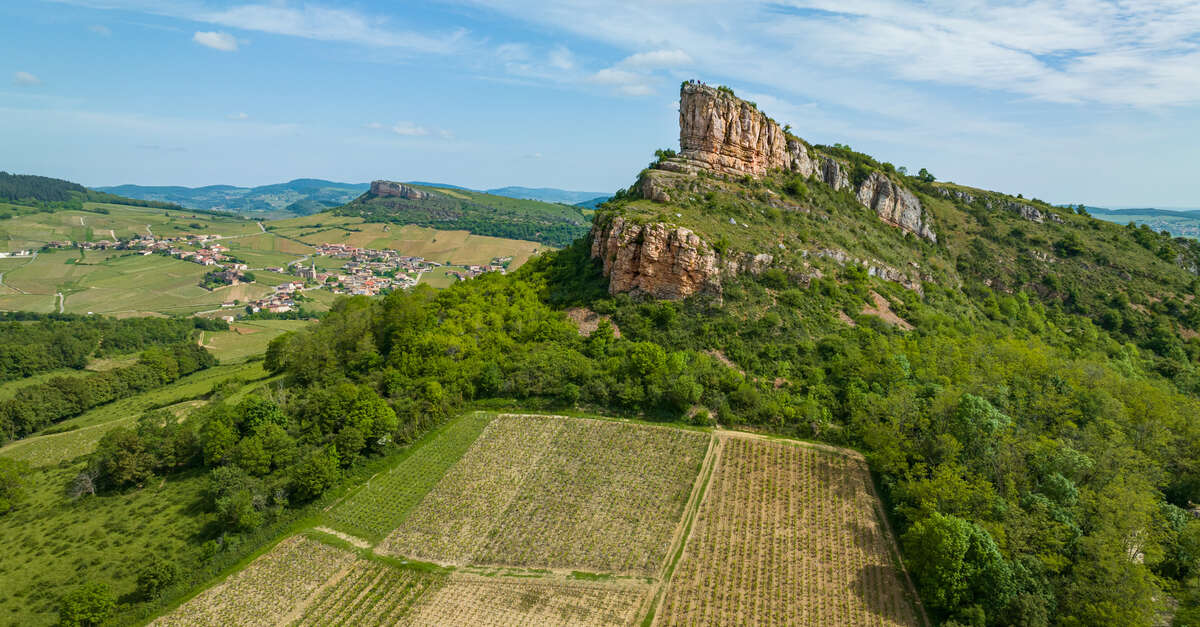 La Roche de Solutré (Solutré-Pouilly) | Beaune und das Pays Beaunois ...