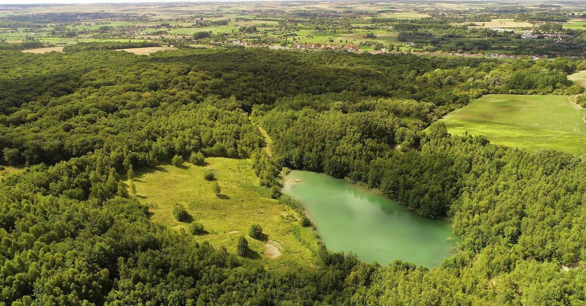 Le lac bleu (Watten) | Site officiel Hauts-de-France Tourisme