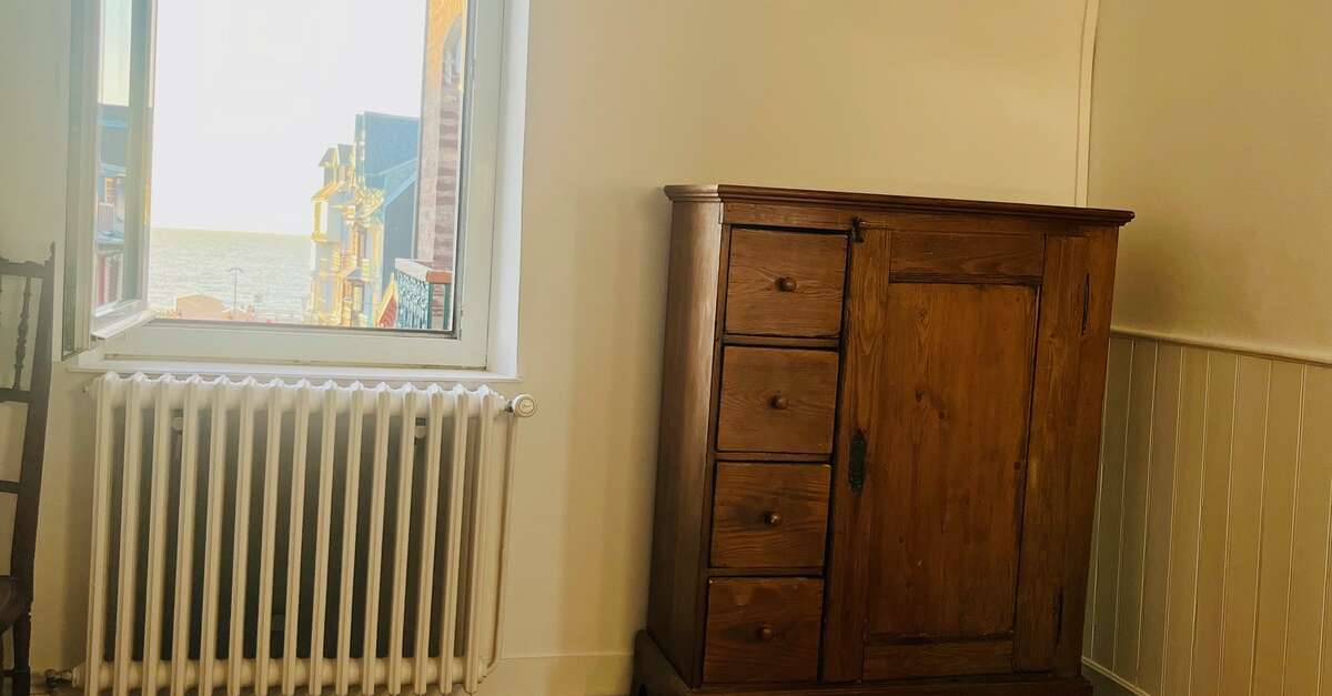 Mme DELEMAZURE Julie (Mers-les-Bains) | Destination LE TREPORT - MERS