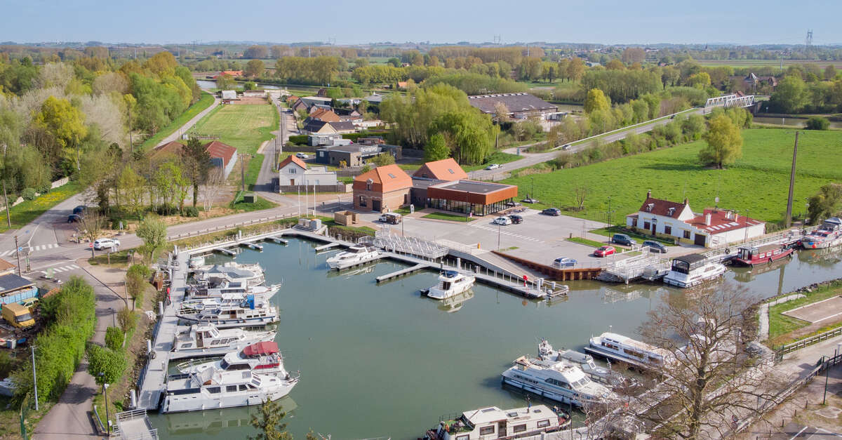 Dãchãterie Daire Sur La Lys