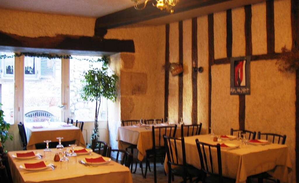 Restaurant Auberge le Médiéval (Hérisson) | Vallée coeur de France ...