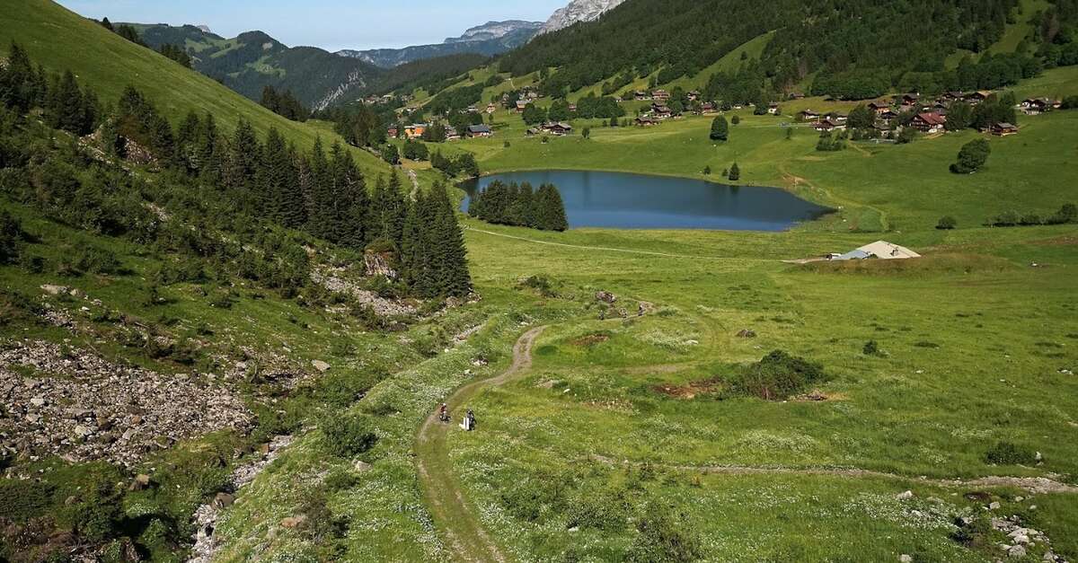 Lac des Confins (La Clusaz) | Haute-Savoie Mont-Blanc
