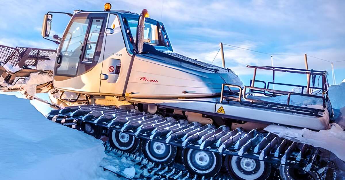 Go for a ride in my piste basher! (Notre-Dame-de-Bellecombe) | Val d ...