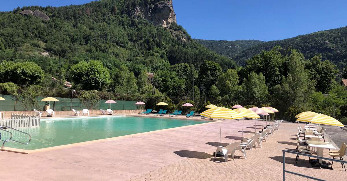 Piscine municipale (Annot) | Provence-Alpes-Côte d'Azur Tourism