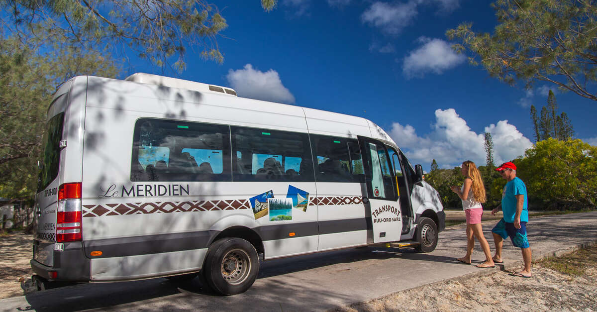 Pirogue Baie d’Upi – Tour de l’Île des Pins – Kuu Oro Transport (Île ...