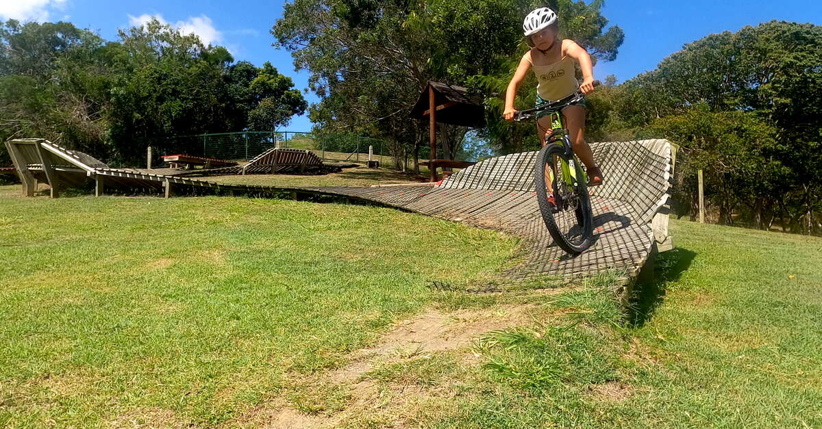 MTB Trail 4 “Dry Forest” –Tina Loop (Nouméa) | New Caledonia Tourism ...