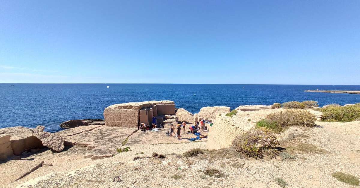 Crown Stone Quarry Loop (Martigues) | Provence-Alpes-Côte d'Azur Tourism