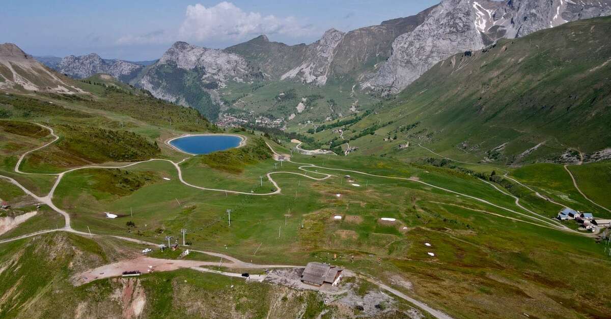 Restaurant d’altitude Les Terres Rouges (Le Grand-Bornand) | Le Grand ...
