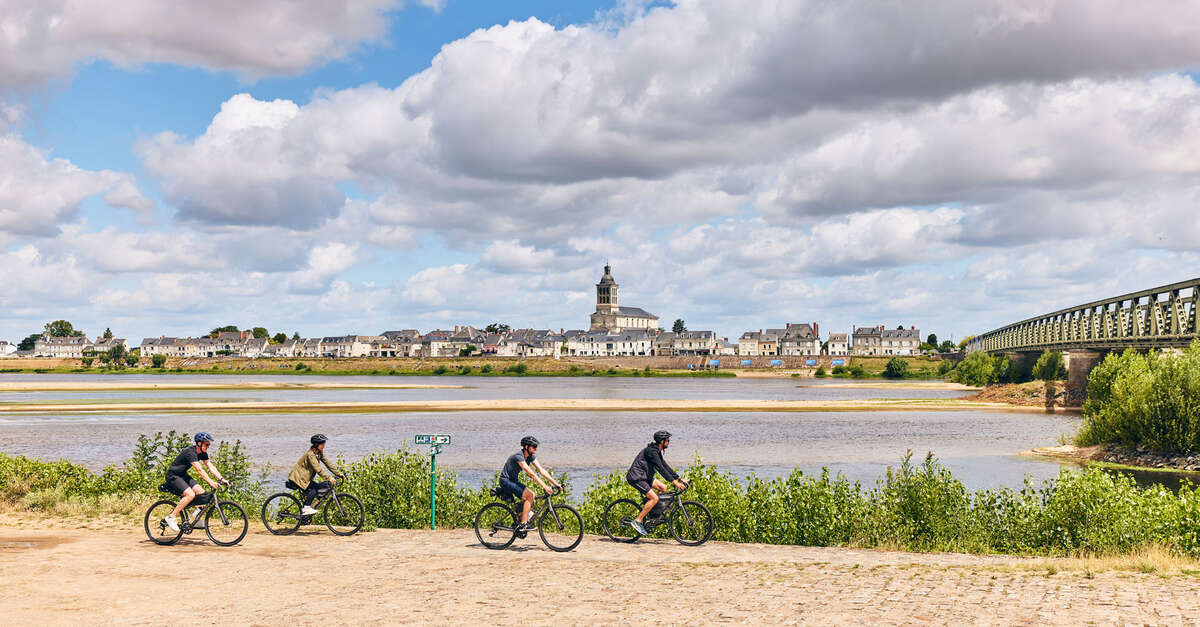 Bikepacking Gravel circuit – Angers, between the Loire and the slate ...