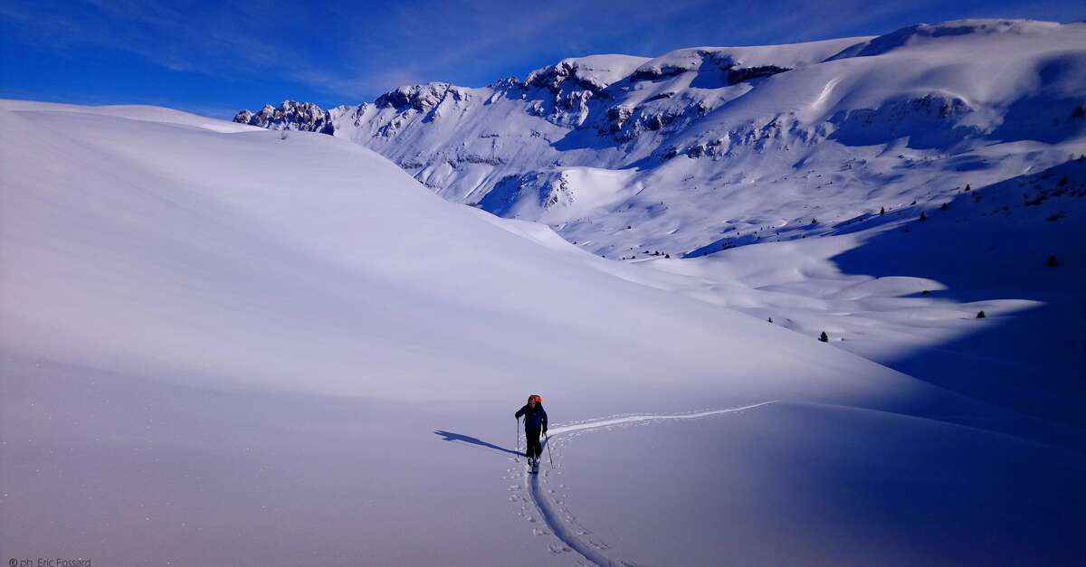 Cross country skiing with Eric Fossard – Mountain Guide (Orcières)