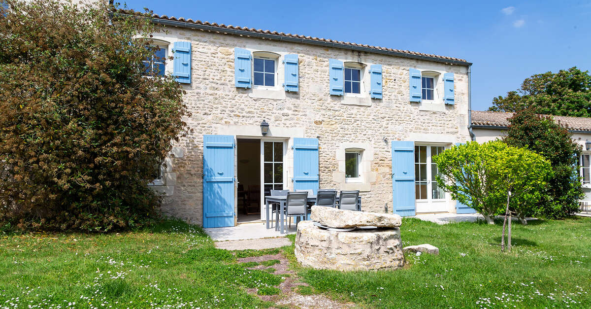 Résidence Logis de la Ferme de Port Punay – Patio (Châtelaillon-Plage ...